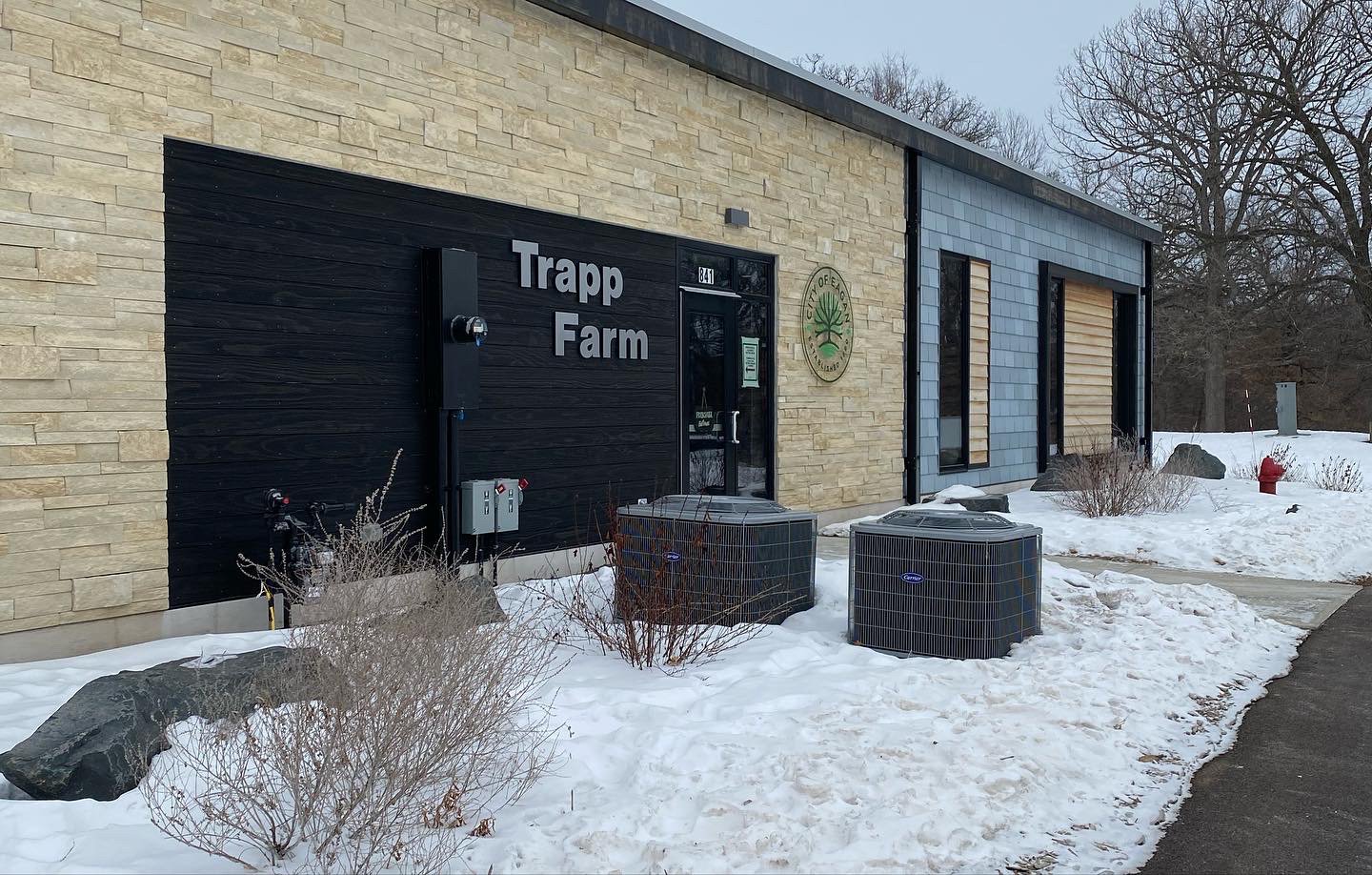 Happyly: Trapp Farm Park Tubing Hill