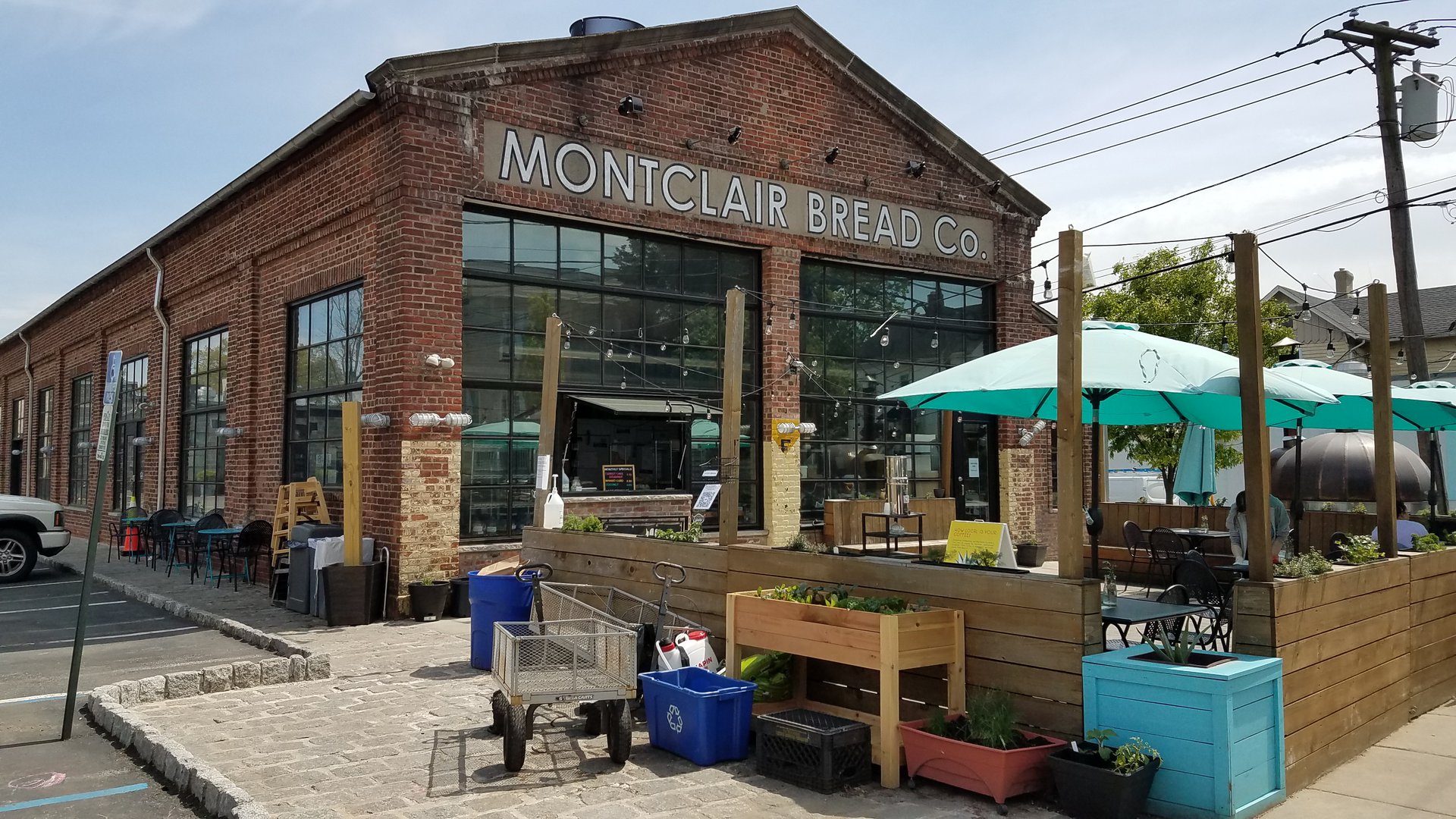 Happyly: Montclair Bread Co
