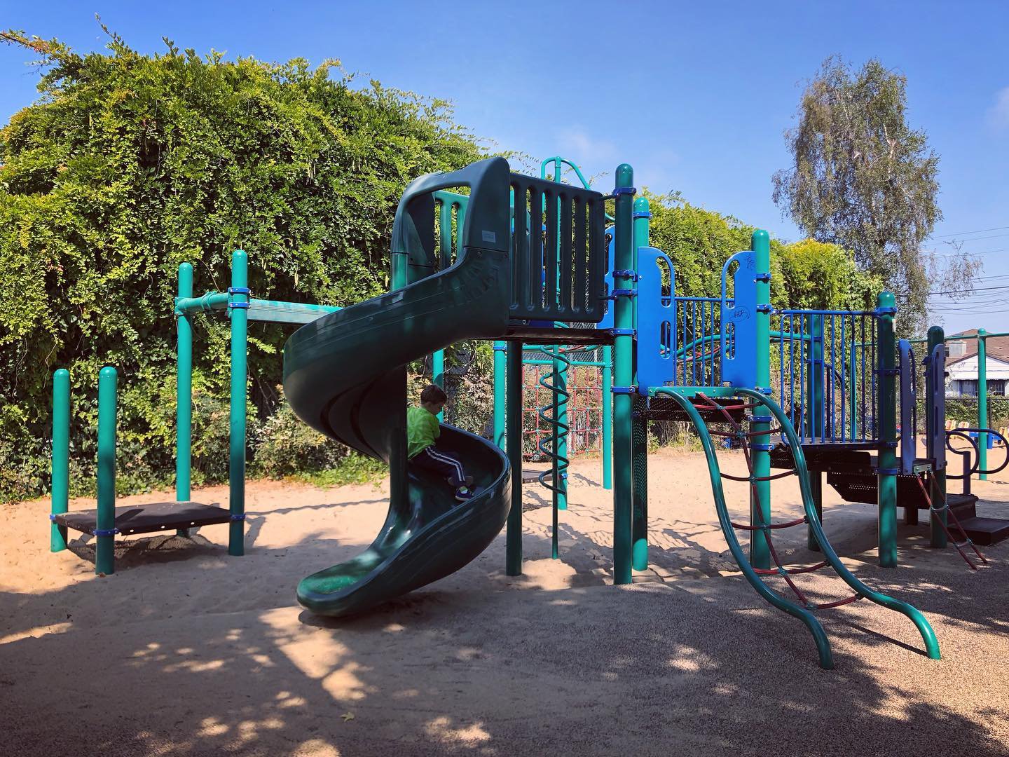 Happyly: Berkeley Way Mini-Park