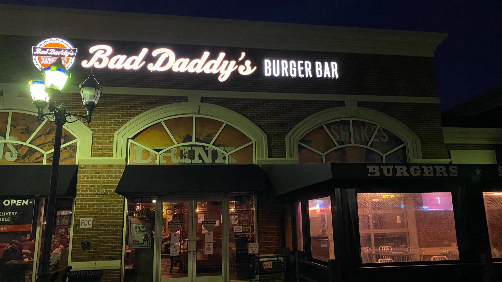 Happyly: Bad Daddy’s Burgers