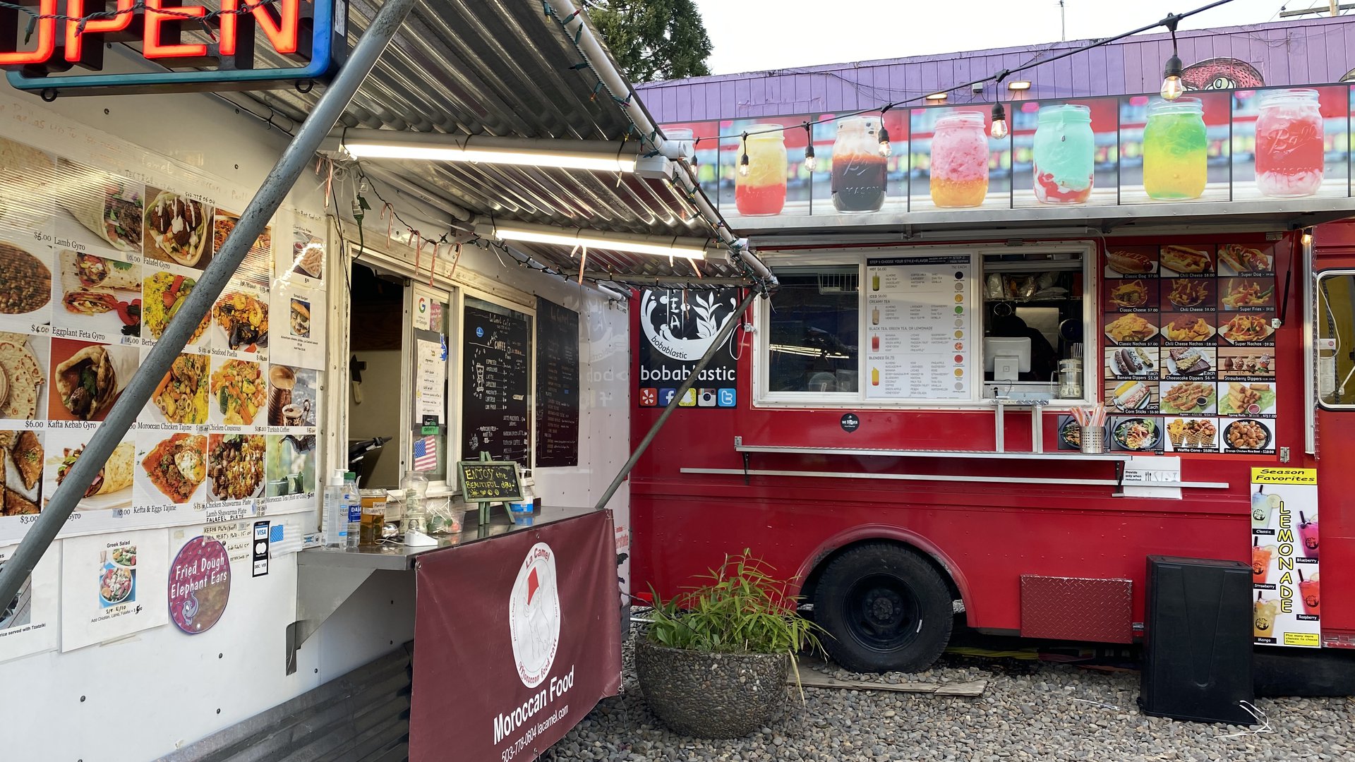 Happyly: Sellwood Corner Food Carts