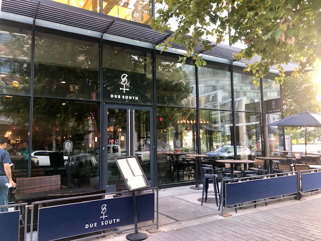 Happyly: Due South Restaurant