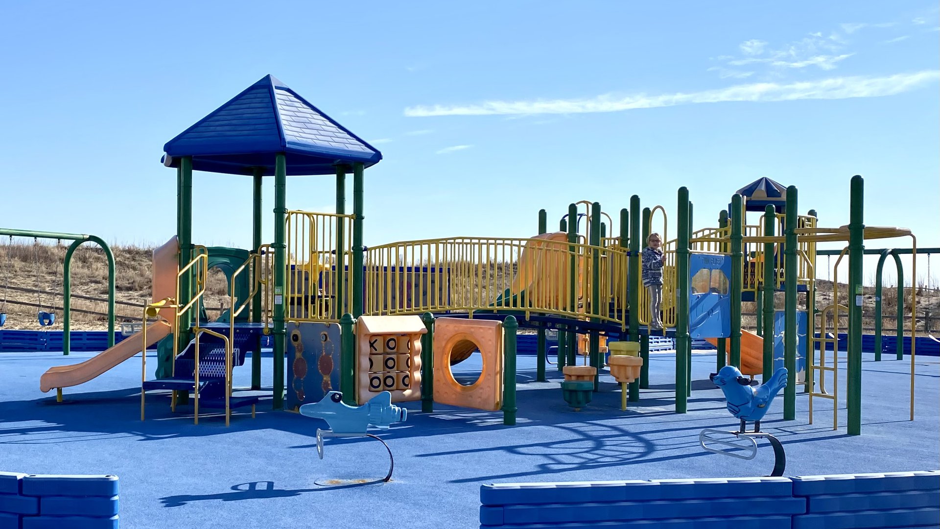 Happyly: Little Island Park and Playground