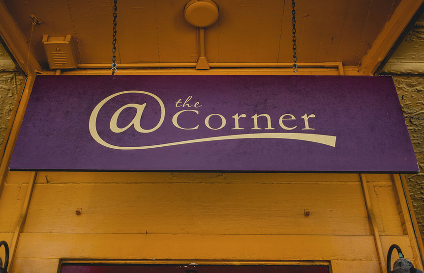 Happyly: At the Corner