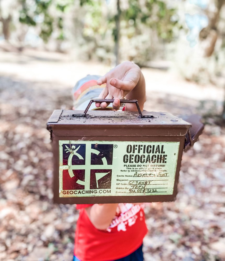 Happyly: Featured Activity: Geocaching