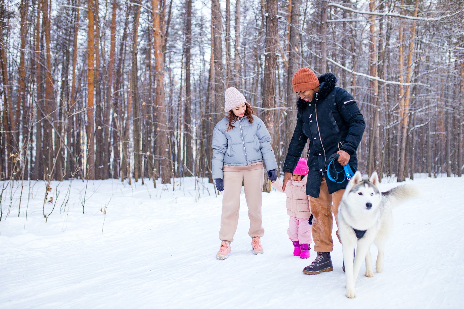Happyly: Out-of-the-Ordinary Winter Activities to Do Outside